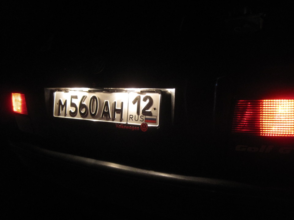 Фонари освещения номерного знака — Volkswagen Golf Mk3, 1,6 л, 1996 ...
