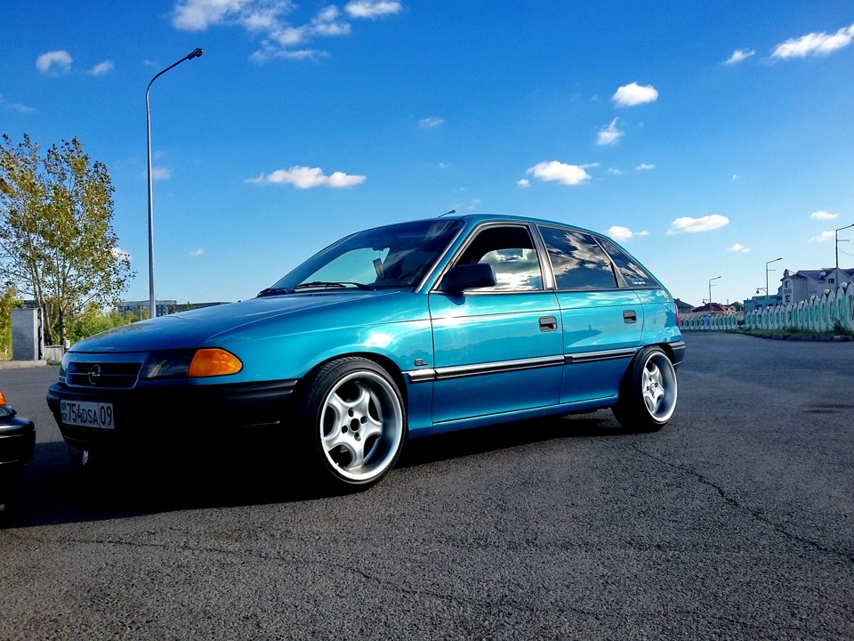 AIR vs STATIC — Opel Astra F, 1,6 л, 1994 года | фотография | DRIVE2
