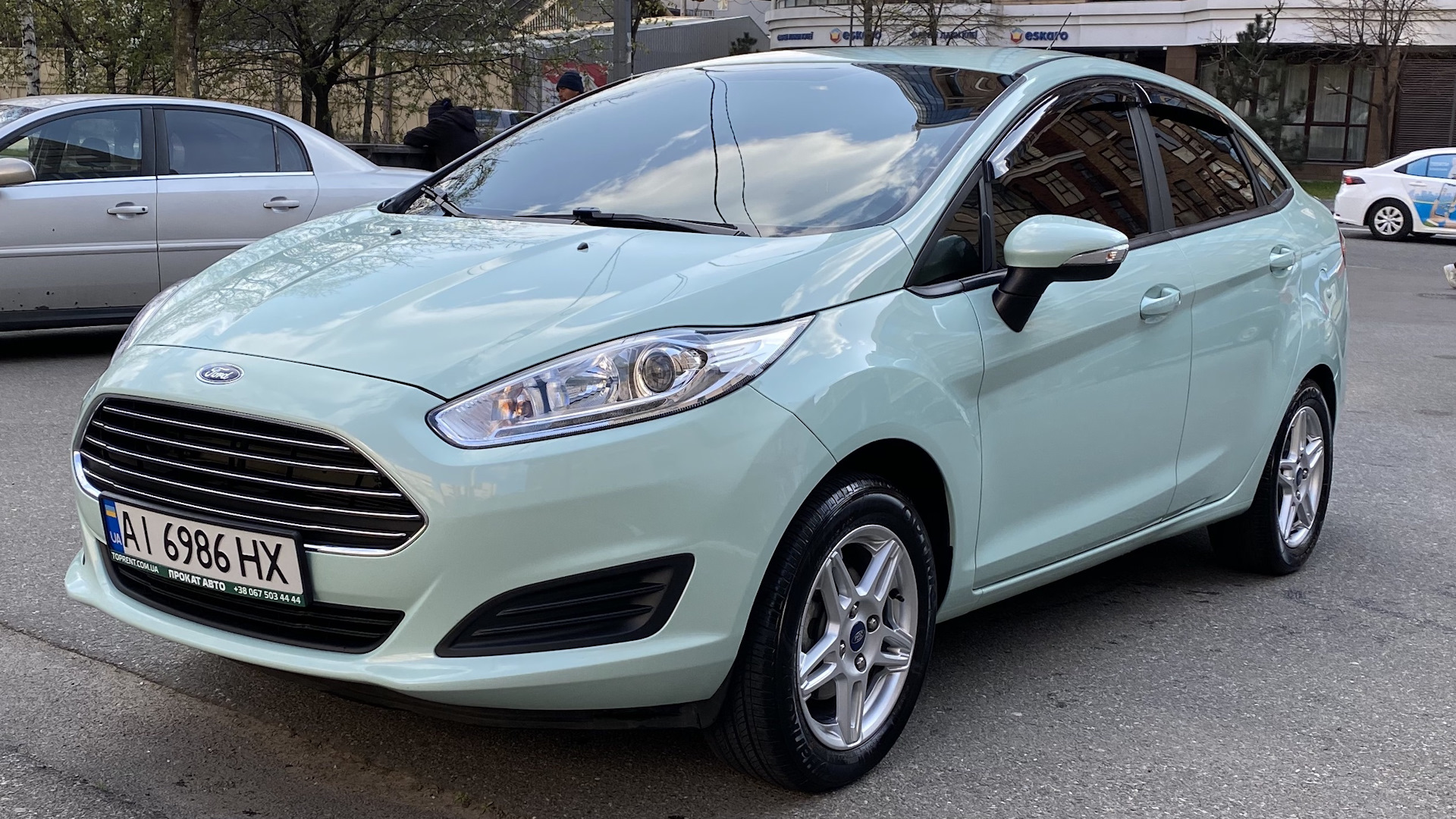 Ford Fiesta Sedan 1.6 бензиновый 2017 | SE на DRIVE2