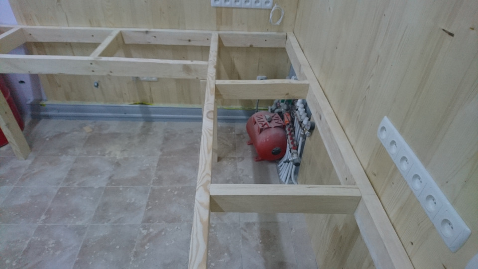 C2D49737 ЩЕТКА-ОЧИСТИТЕЛЬ Jaguar Land Rover | Запчасти на DRIVE2