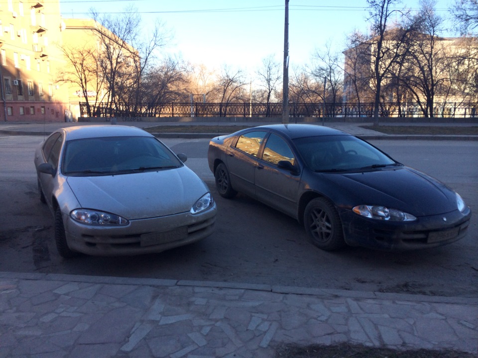 Встретил собрата) — Dodge Intrepid II, 2,7 л, 2001 года | фотография ...