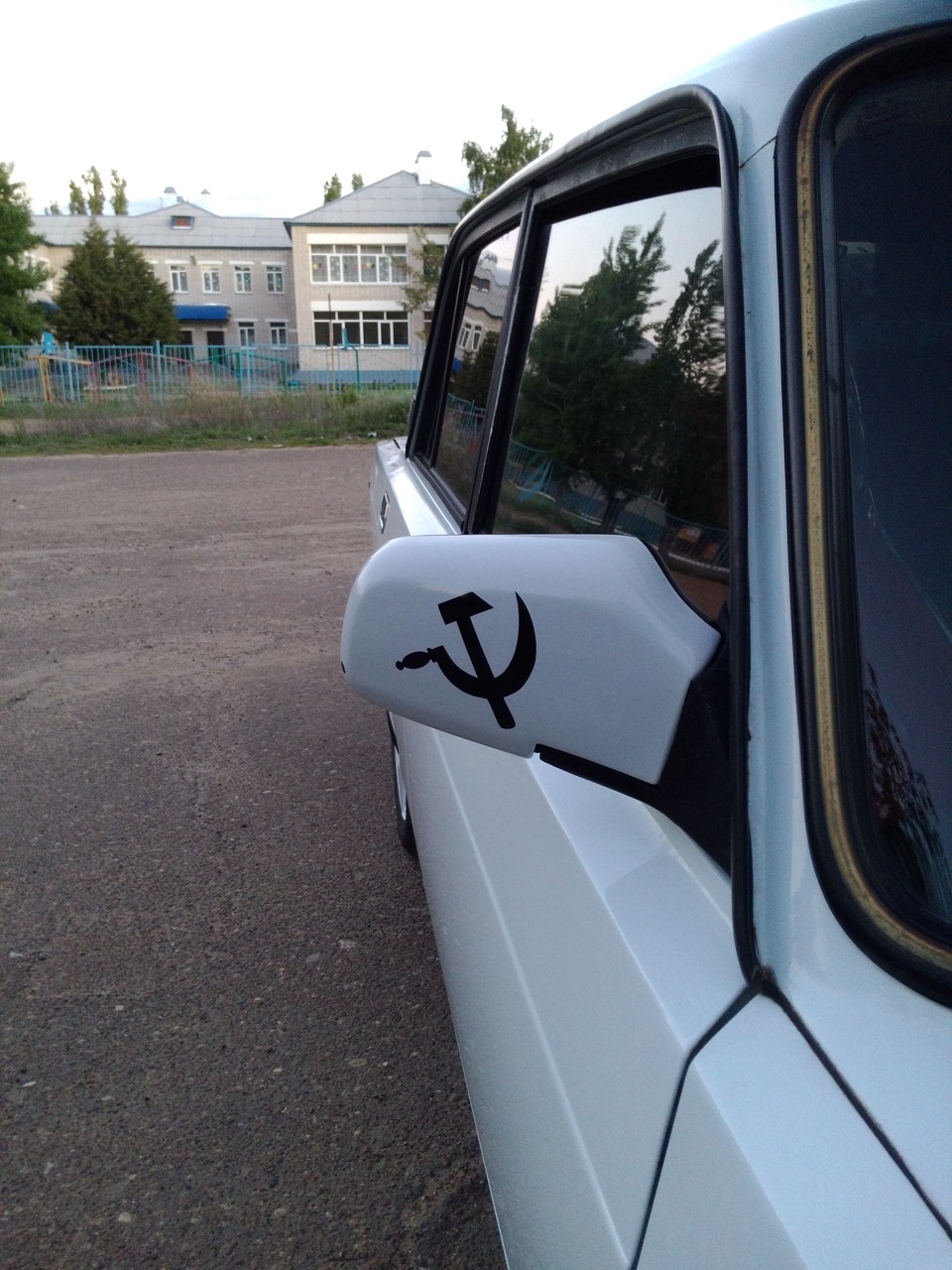 Наклейки типа ништяки обновил — Lada 21074 2001 года стайлинг