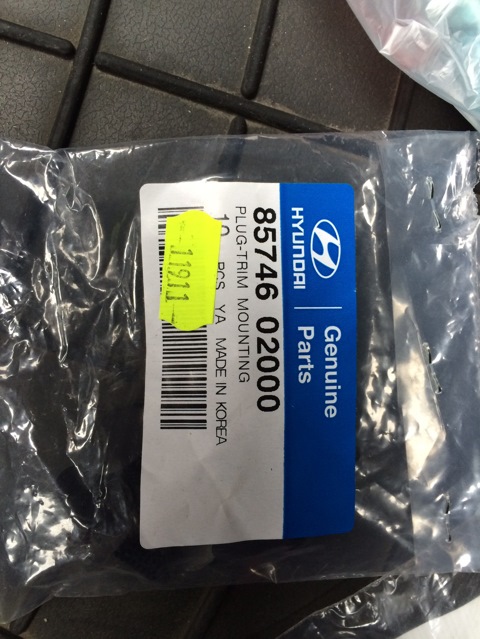 8574602000 Фиксатор внутренней панели крыши KIA HYUNDAI | Запчасти на ...