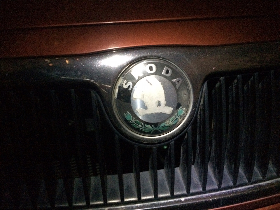 эмблема — Skoda Fabia Mk1, 1,4 л, 2001 года | аксессуары | DRIVE2