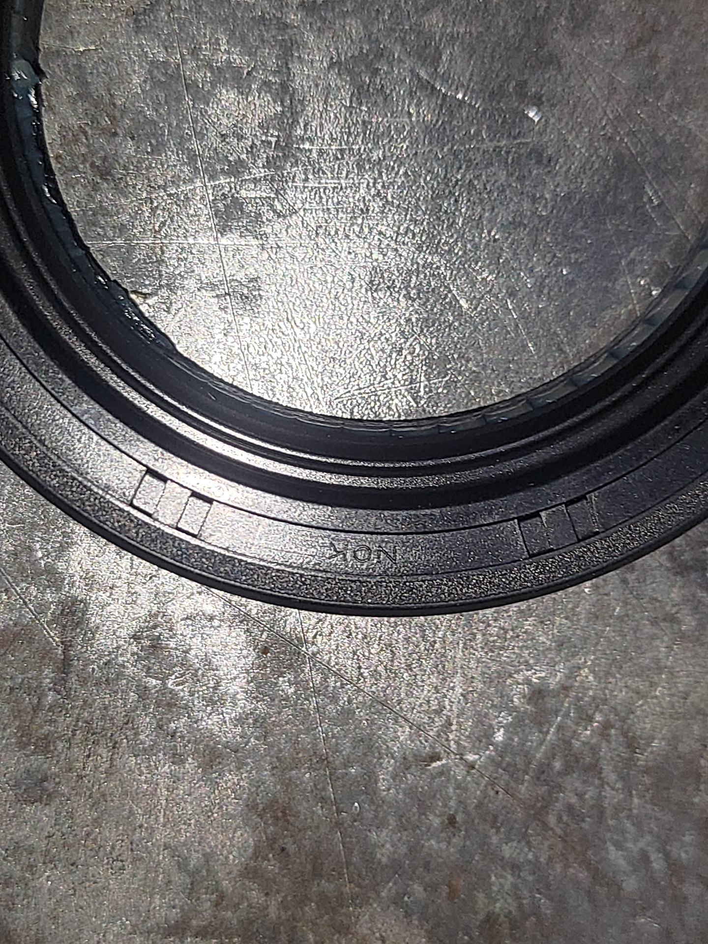 Сальник АКПП (эксперимент) — Volvo XC90 (1G), 2,4 л, 2007 года | визит ...