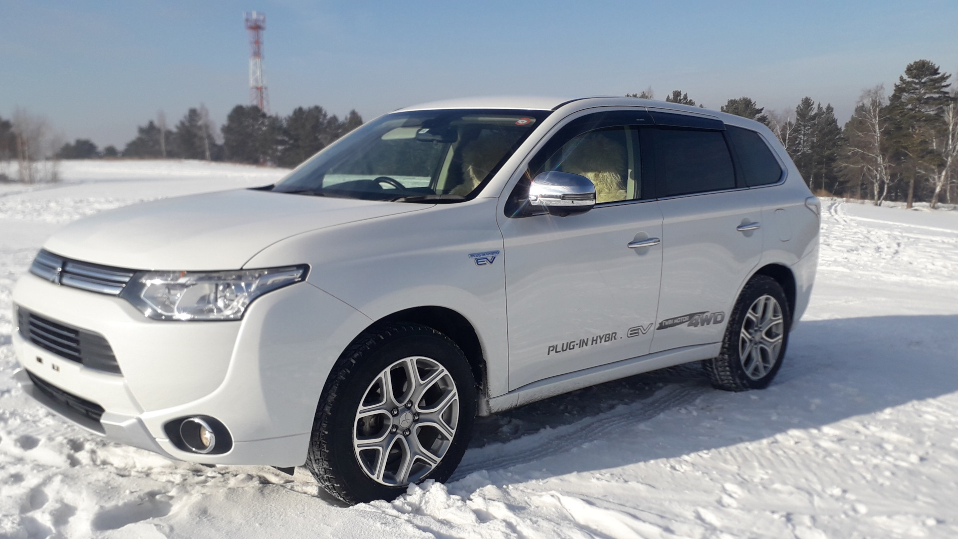 Mitsubishi Outlander PHEV 2.0 гибридный (Plug-in) 2014 | на DRIVE2