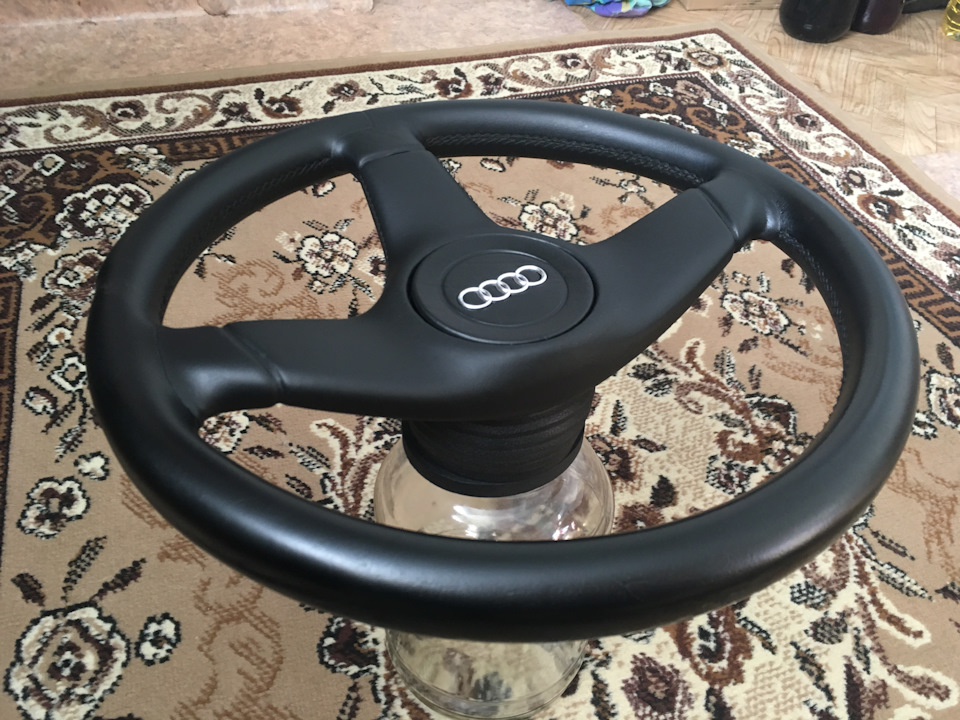 Краска для кожи Motip, покрасил Nardi — Audi 80 (B3), 2 л, 1991 года ...