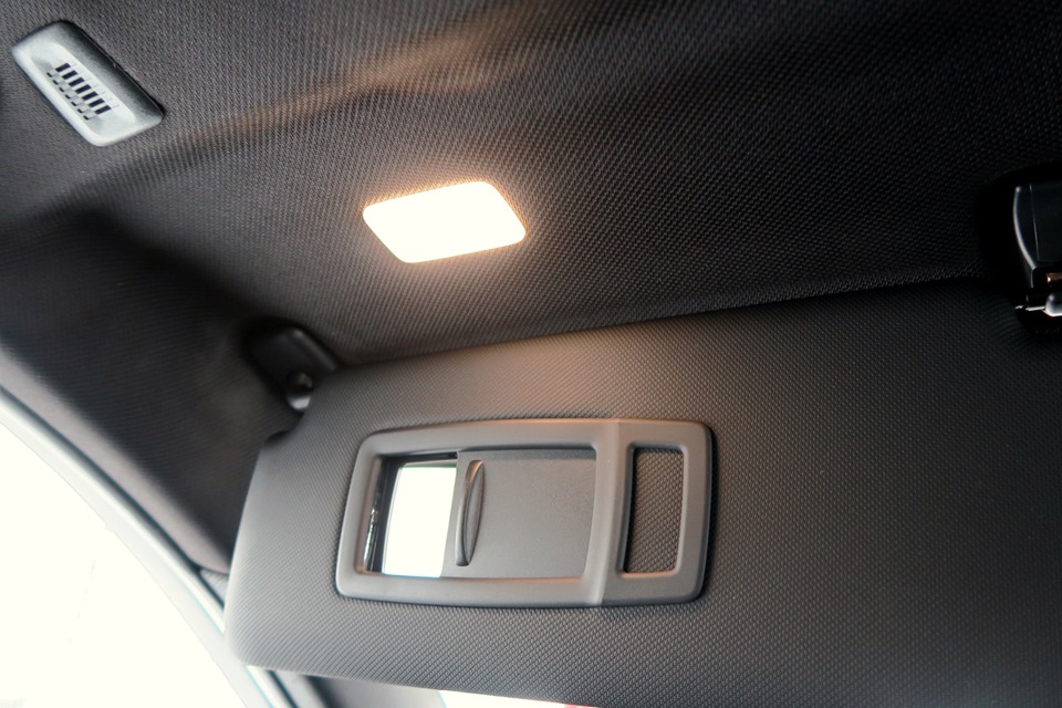 Я блондинко? Подсветка косметических зеркал — BMW 3 series (F30), 2 л ...