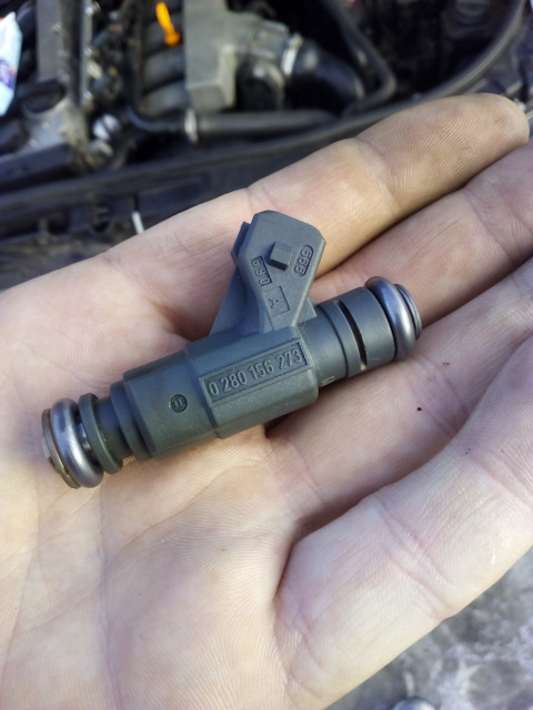 0280156273 Форсунка бензиновая BOSCH | Запчасти на DRIVE2