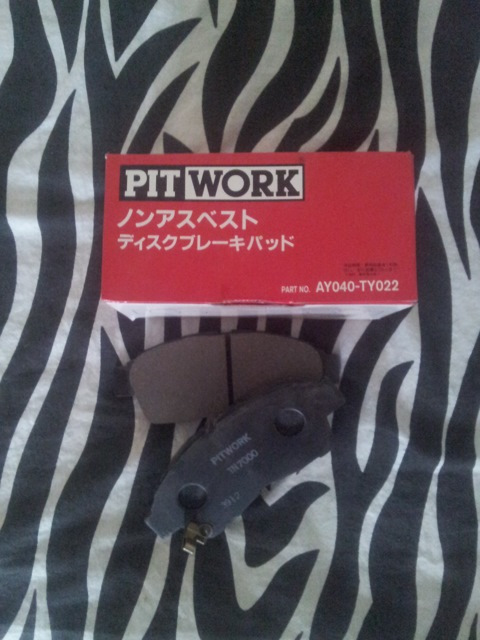 Замена передних тормозных колодок PIT WORK TN7000 — Honda Accord (7G ...