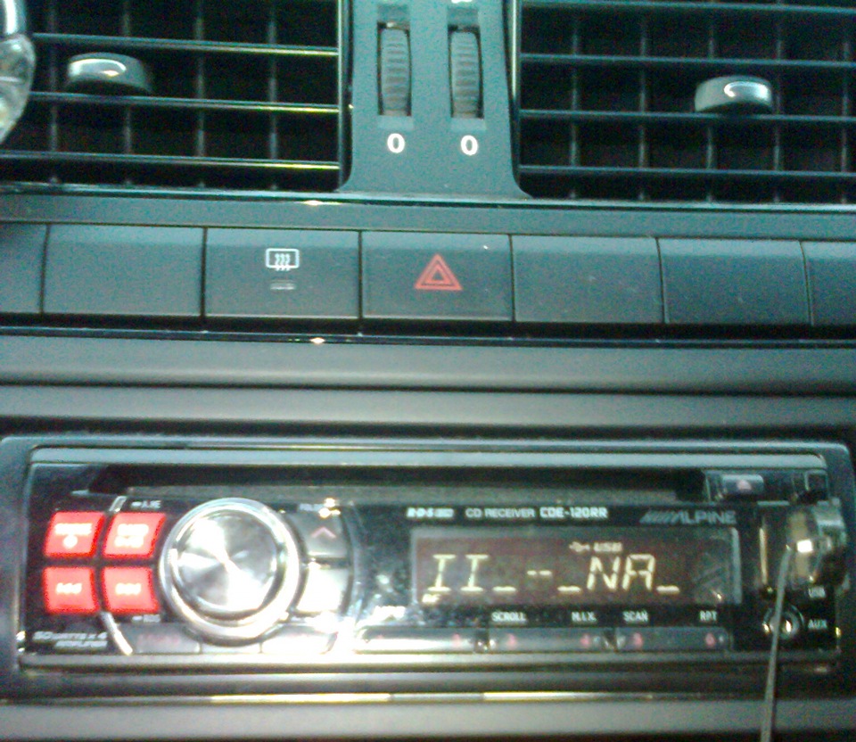 музика — Volkswagen Polo Sedan, 1,6 л, 2012 года | автозвук | DRIVE2