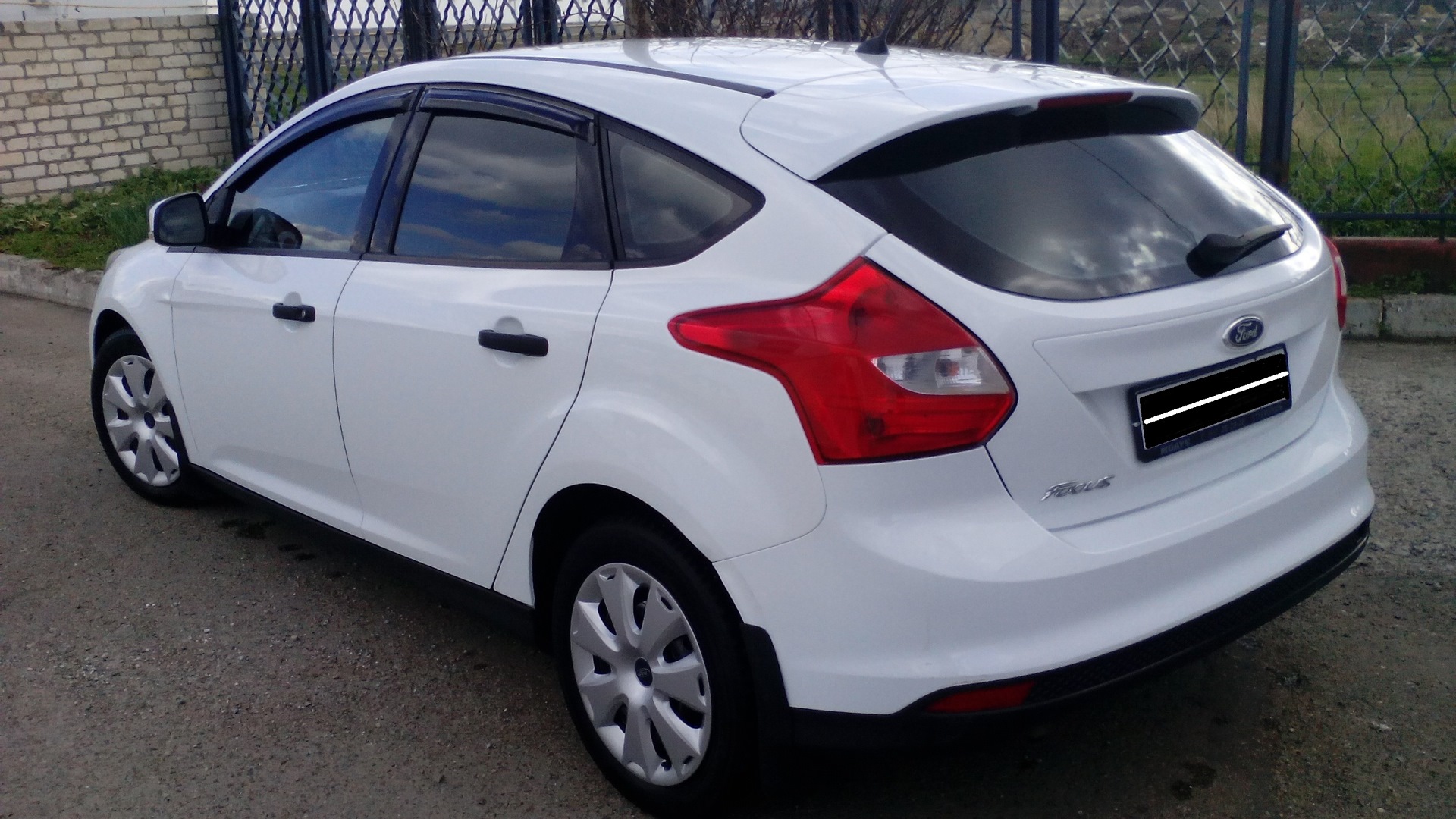 Ford Focus III Hatchback бензиновый 2013 | на DRIVE2