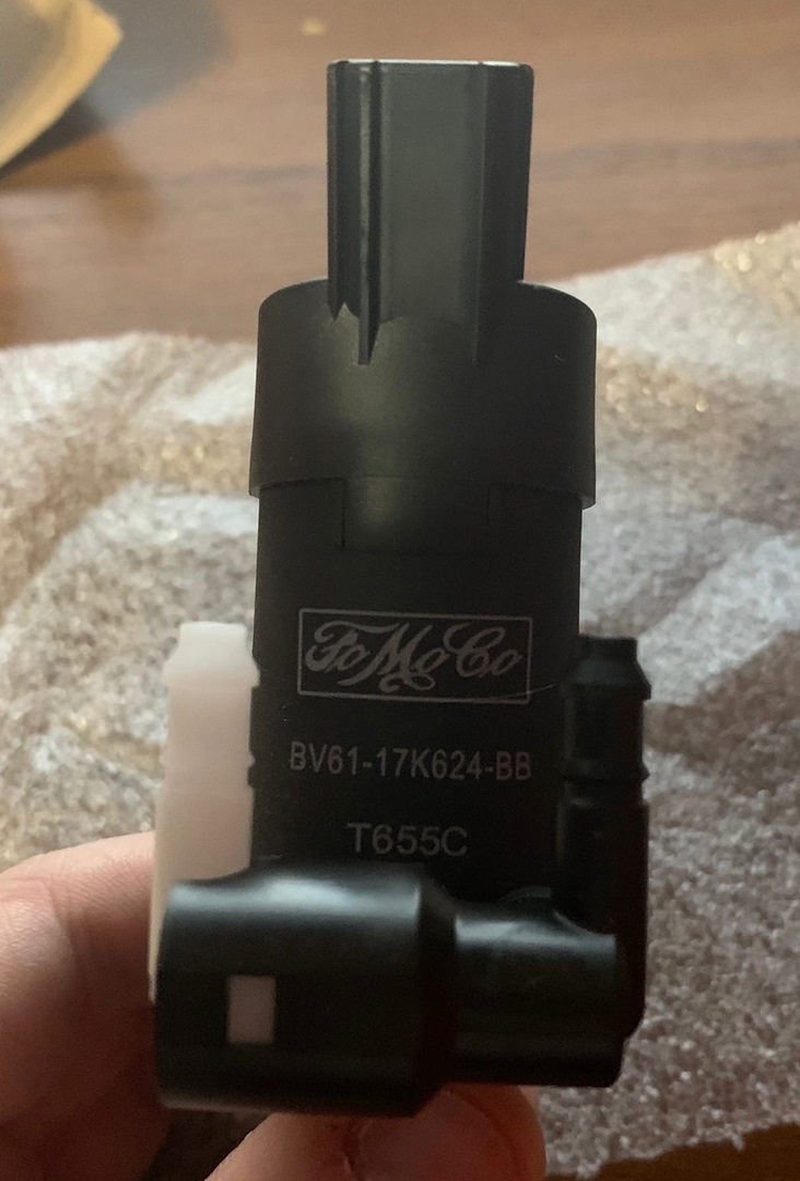 BV6117K624BB Насос омывателя Ford | Запчасти на DRIVE2