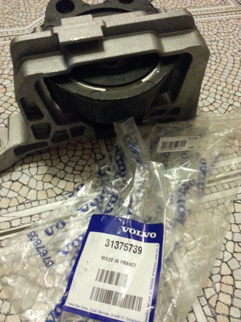 31375739 Гидропора двигателя Volvo | Запчасти на DRIVE2
