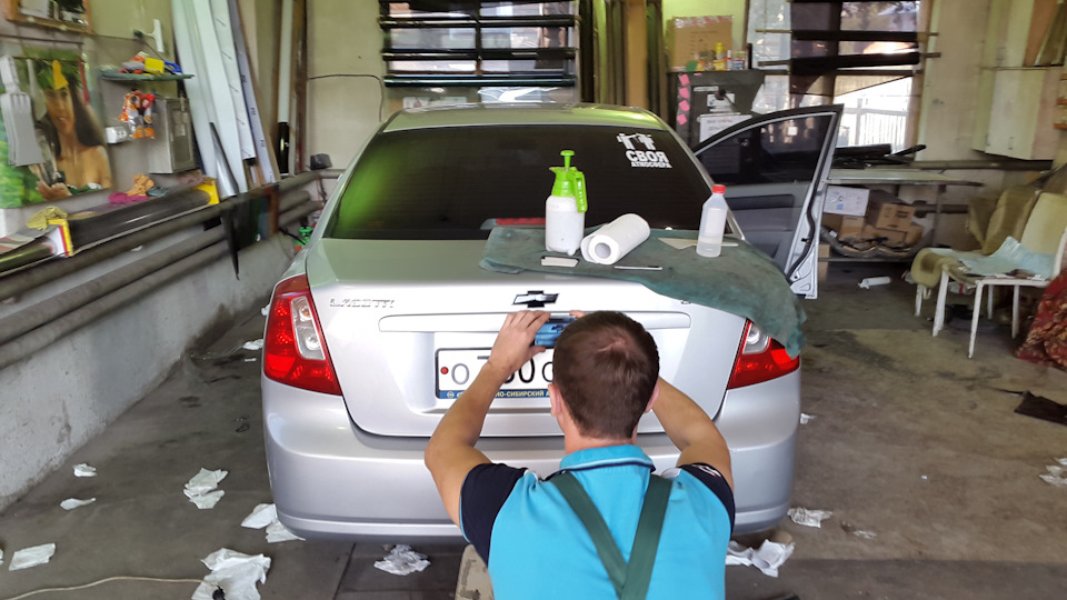 Значок Шевроле в Черный глянец — Chevrolet Lacetti Sedan, 1,4 л, 2008 ...