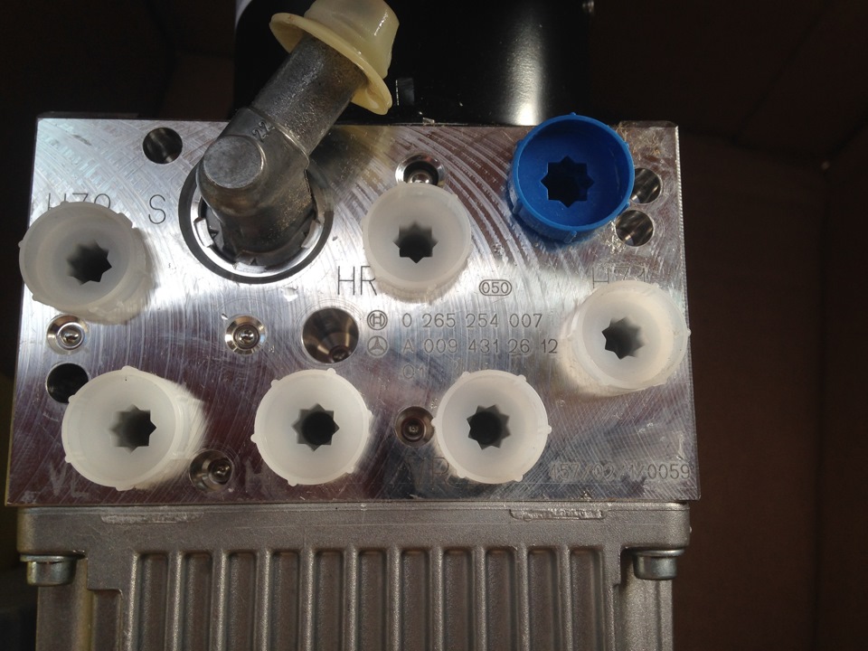 A0094312612 Гидроблок тормозной системы Mercedes | Запчасти на DRIVE2