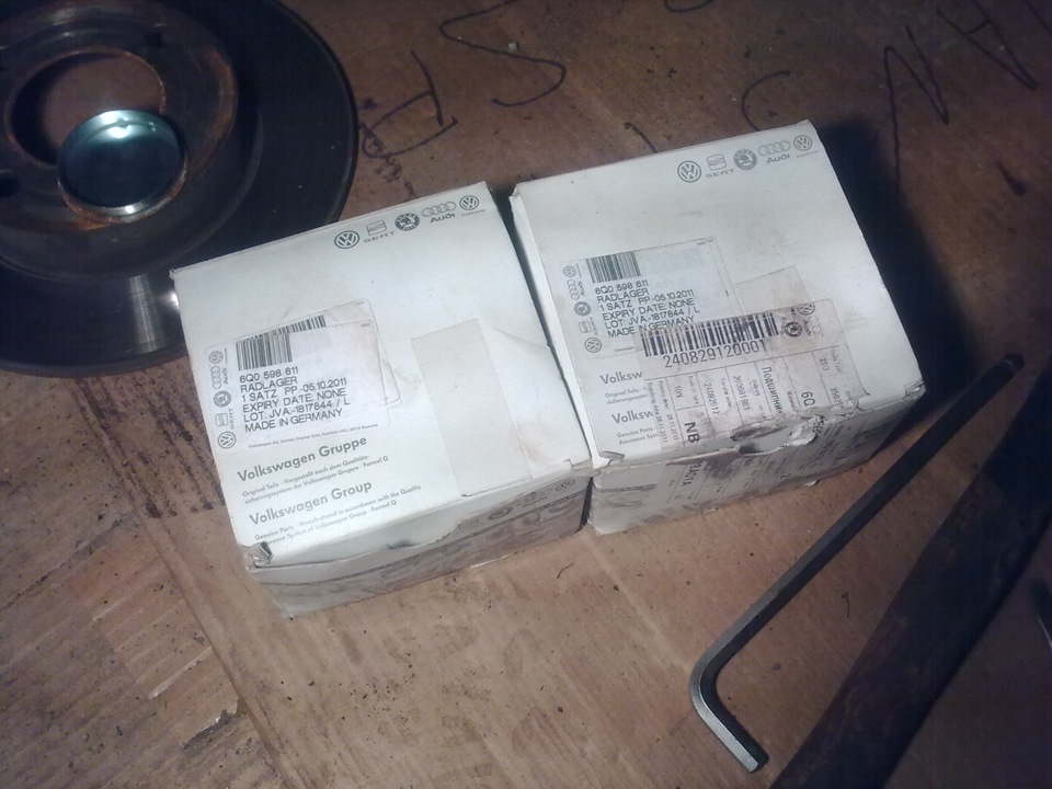 6Q0598611 Ступица в сборе с подшипником/задний мост VAG | Запчасти на ...