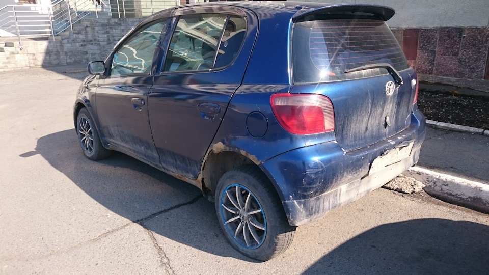 Toyota Vitz (10) 1.0 бензиновый 2001 | Зато запчасти не дорогие на DRIVE2