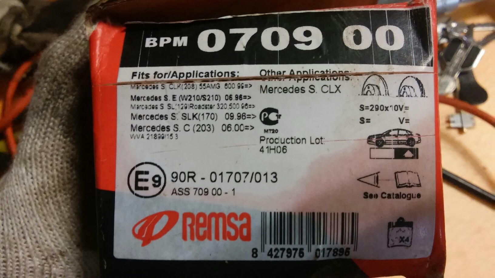 Замена колодок — Mercedes-Benz CLK (W209), 3,2 л, 2003 года | плановое ...