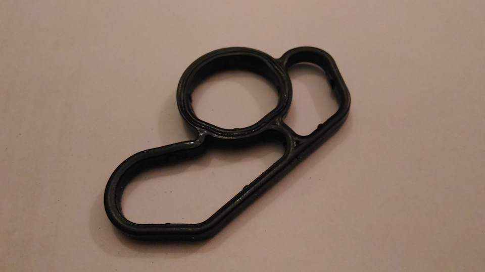 Замена сальника корпуса масляного фильтра — Opel Corsa D, 1,2 л, 2007 ...