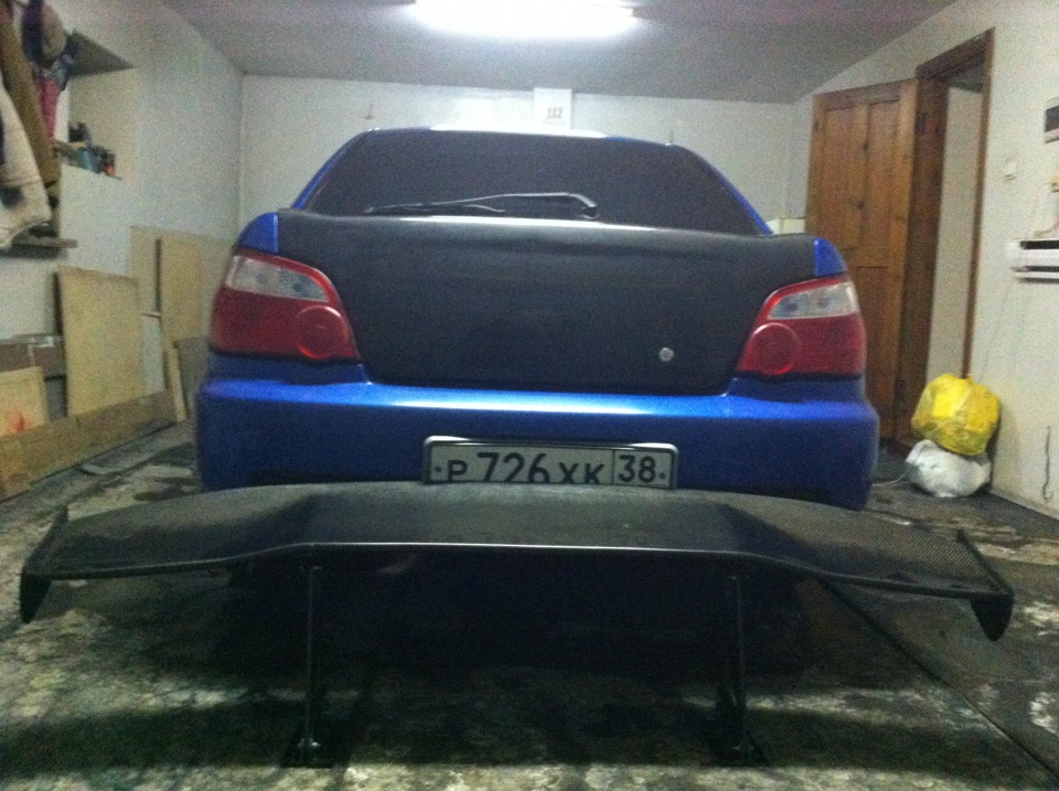 Багажник + Спойлер карбон — Subaru Impreza WRX STI (GD), 2 л, 2003 года ...