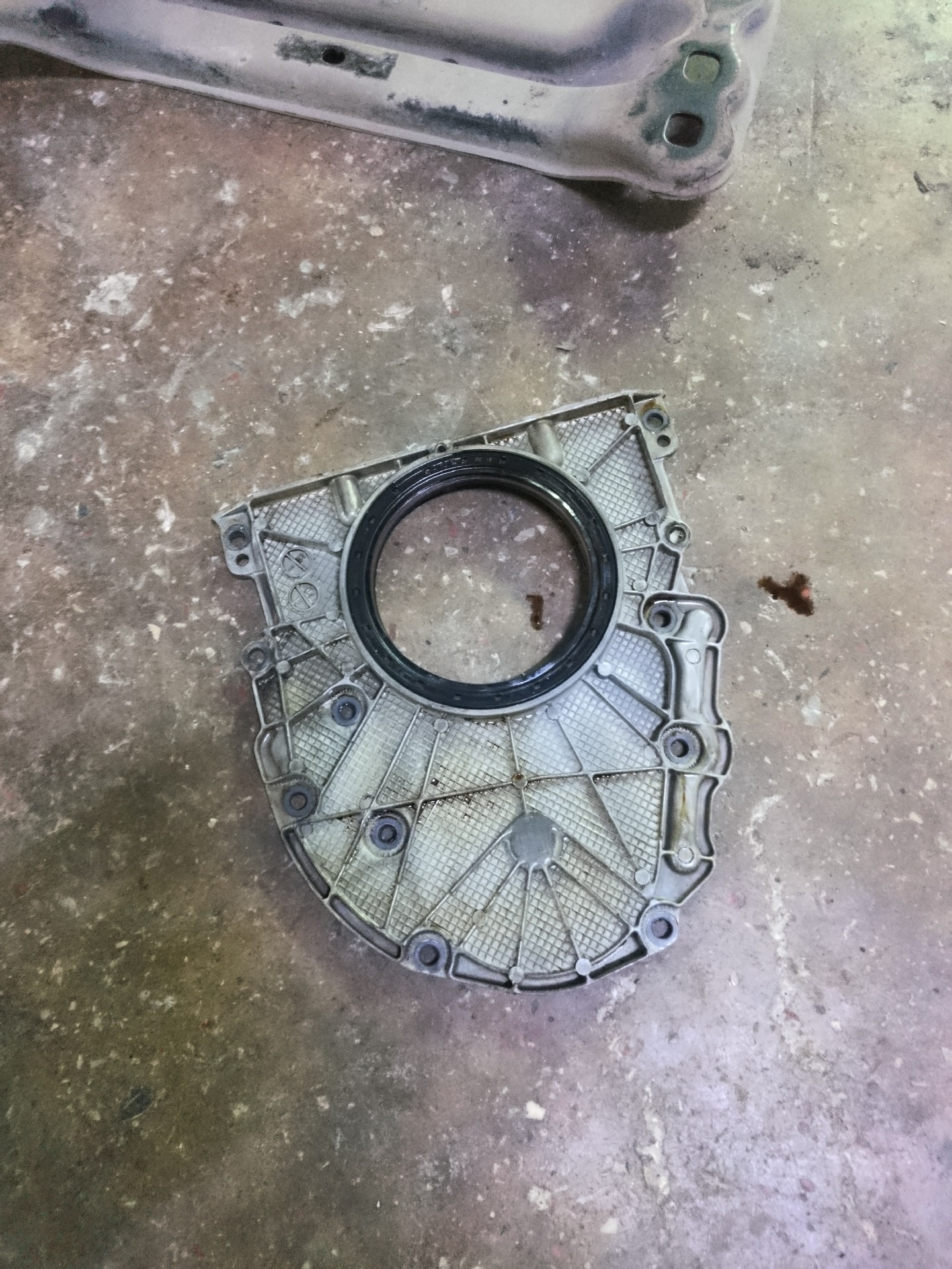 Замена заднего сальника коленвала. — Mercedes-Benz CLS (W219), 5 л ...