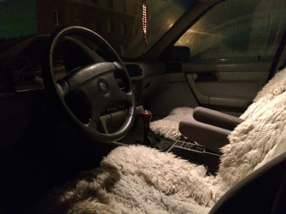 Площадка, ручка, чехол! :D — BMW 5 series (E34), 2 л, 1993 года ...