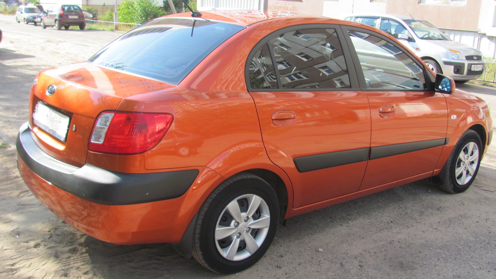 KIA Rio (2G) бензиновый 2008 | на DRIVE2