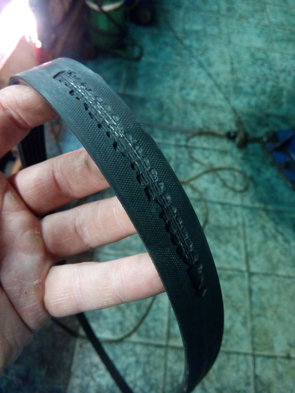 ремень, ролики, прокладка клапанной, сальник коленвала не поменял ...