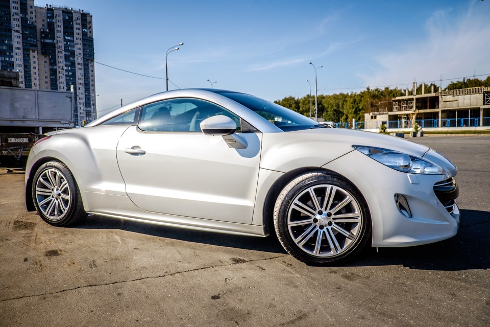 Вот такие мы красивые) — Peugeot RCZ, 1,6 л, 2012 года | фотография | DRIVE2