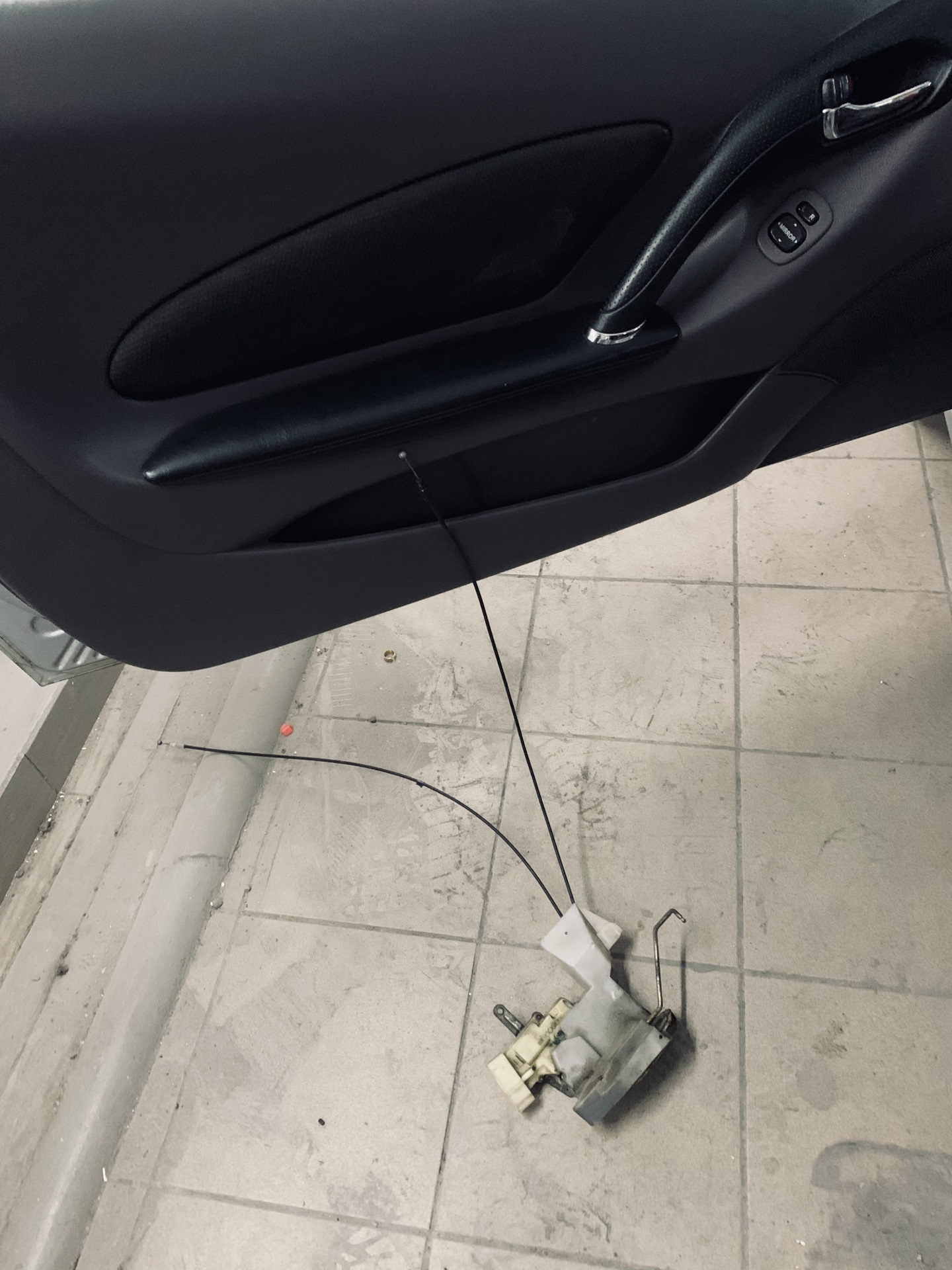Замок водительской двери — Toyota Celica (230), 1,8 л, 2002 года ...