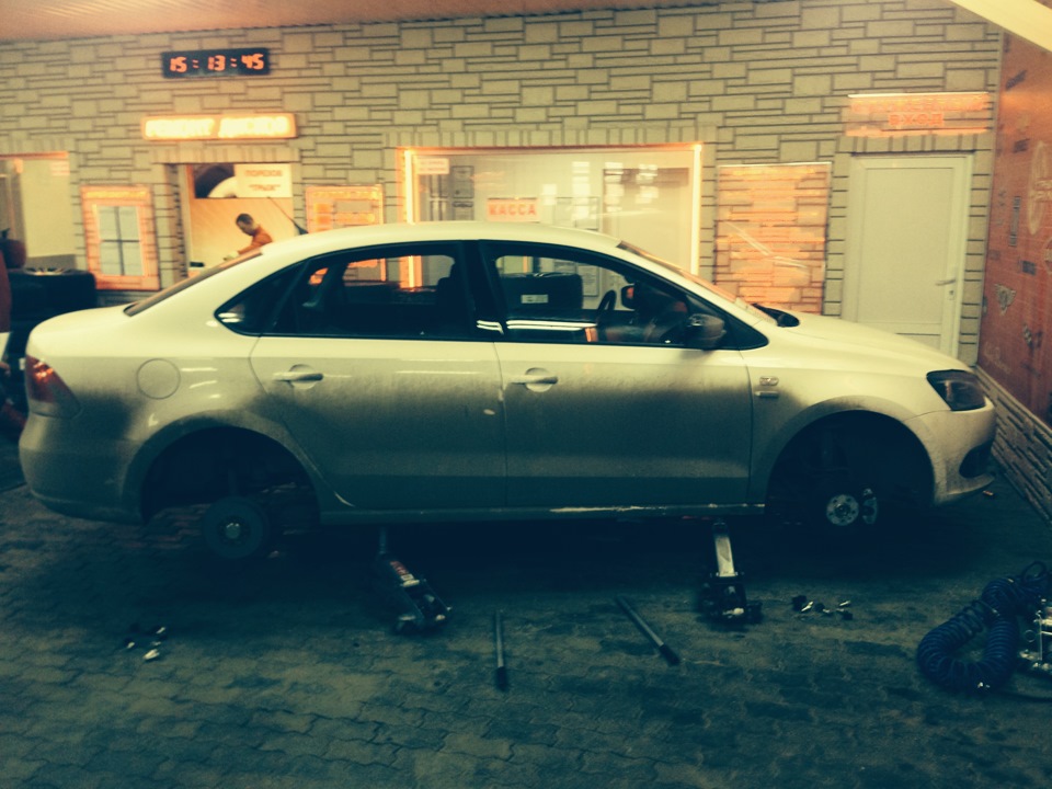 Весна : — Volkswagen Polo Sedan, 1,6 л, 2013 года | другое | DRIVE2