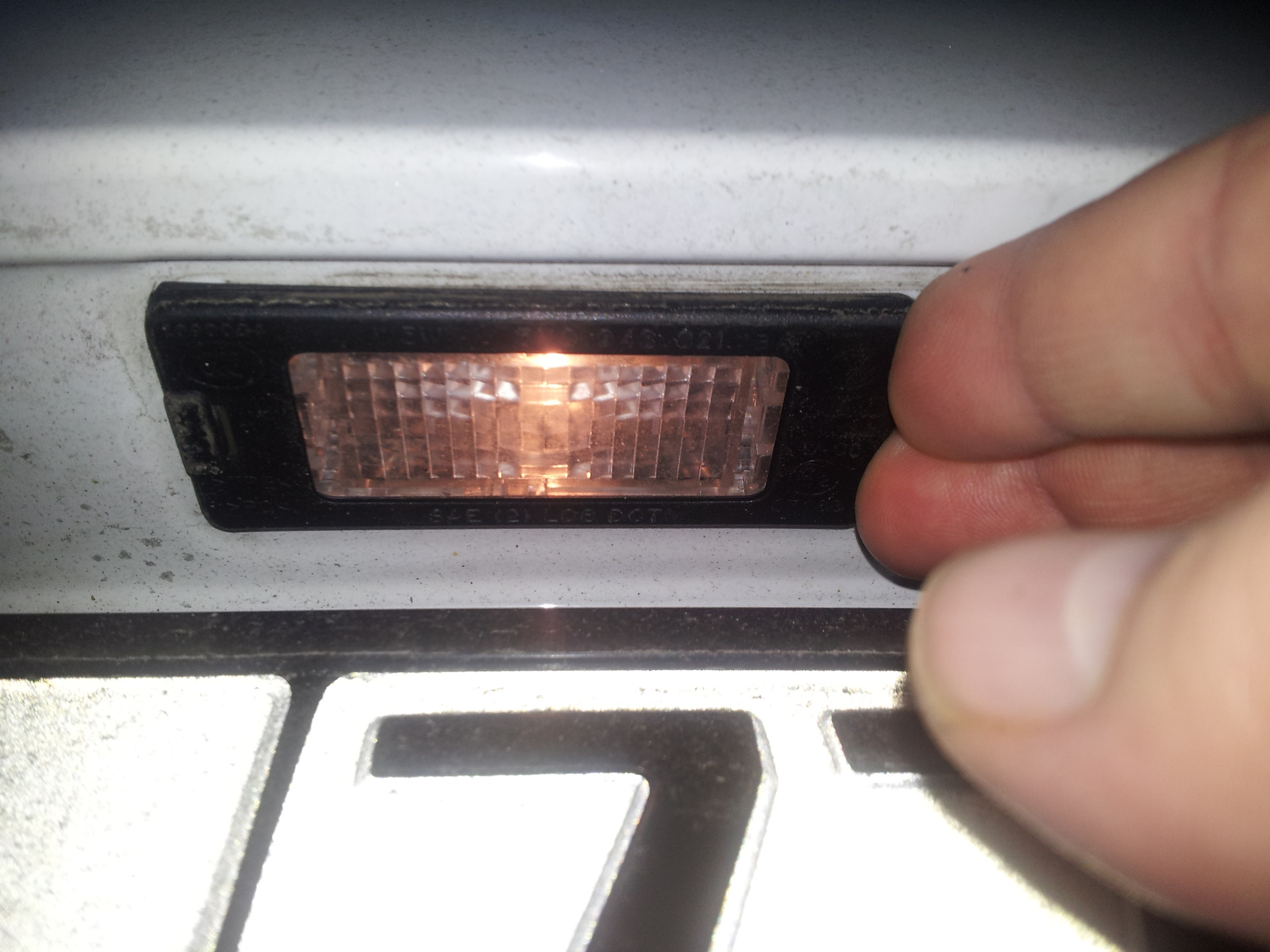 LED подсветка номера (OEM) — Skoda Superb Combi (Mk2), 2 л, 2014 года ...