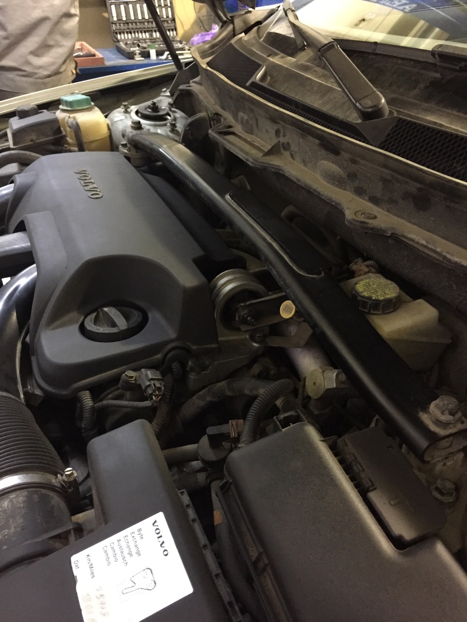 Передумал продавать и решил дальше починять примус под названием Volvo ...