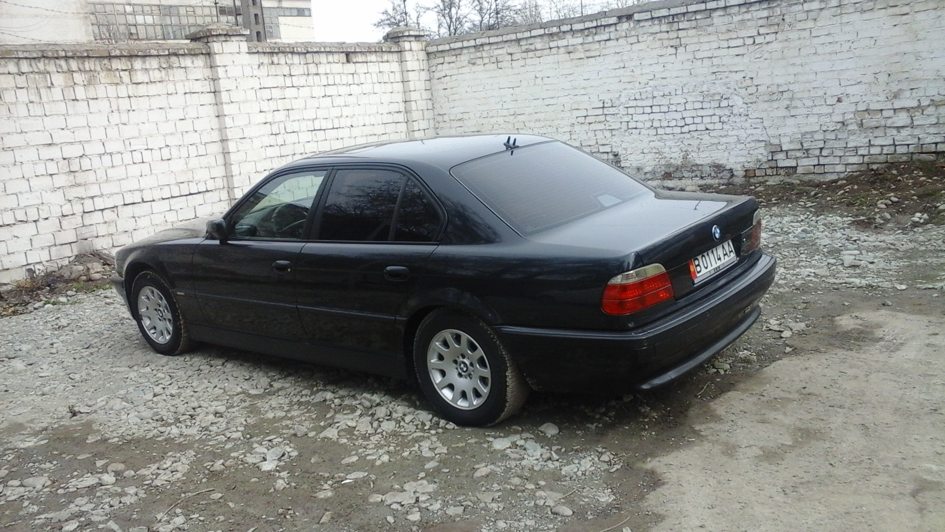 BMW 7 series (E38) 2.8 бензиновый 2000 | черный 728 на DRIVE2