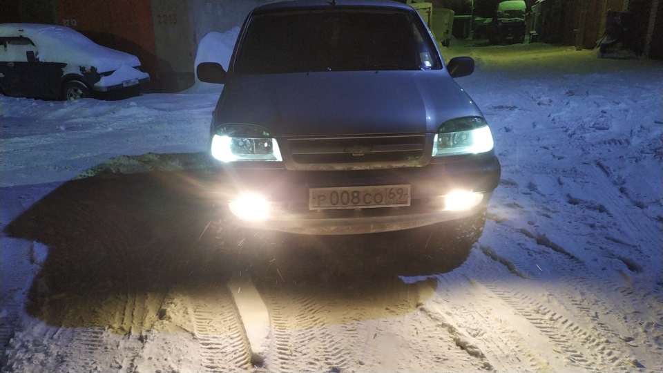 Установил ПТФ — Chevrolet Niva, 1,7 л, 2008 года | электроника | DRIVE2