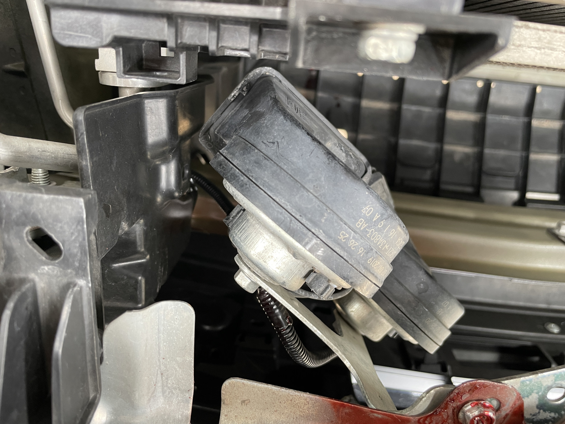 Звуковой сигнал Мицубиси аутлендер 3. — DRIVE2