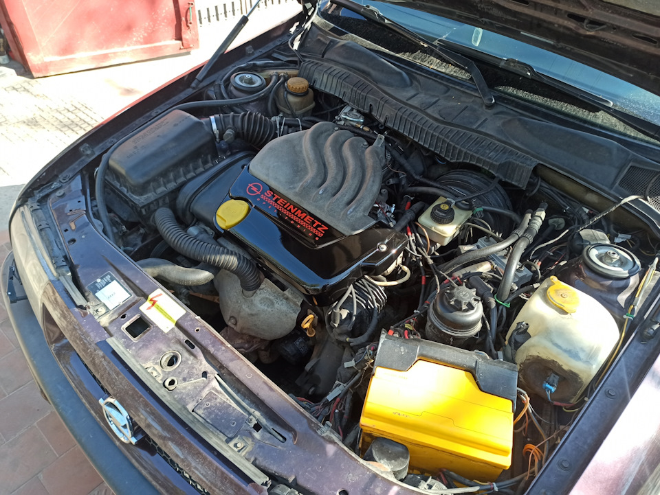 №205🇧🇪 Декоративная накладка клапанной крышки x16xel — Opel Vectra A, 1 ...