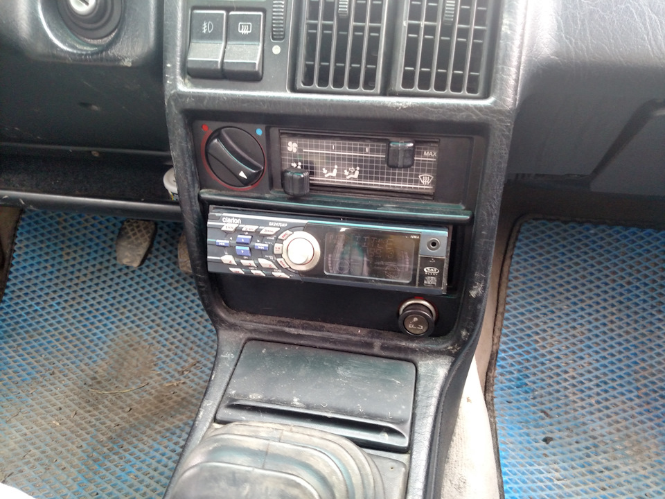 Clarion с ведровера — Audi 100 (C3), 2 л, 1985 года | автозвук | DRIVE2