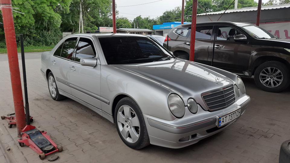 Диски MONOBLOCK R18 — Mercedes-Benz E-Class (W210), 2,7 л, 2000 года ...