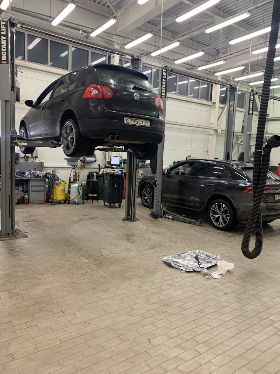 10. Лучшая защита — это нападение — Volkswagen Golf GTI Mk5, 2 л, 2008 ...