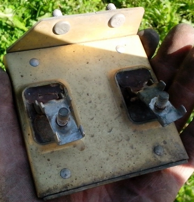 Не работает первая скорость винтелятора. Решение — Audi A6 (C4), 2,6 л ...