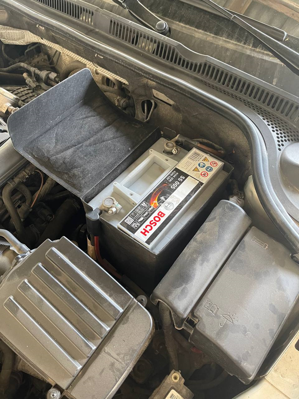 Замена АКБ. Сайлентблоки переднего рычага. — Volkswagen Jetta VI, 1,4 л ...