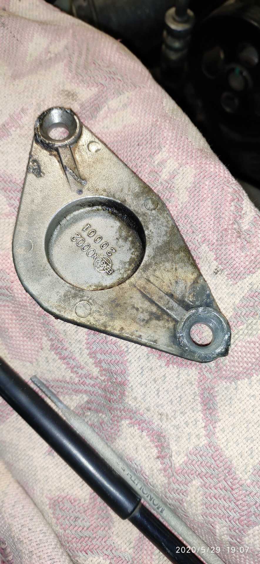 Заглушка ГБЦ Ховер 2008. — Great Wall Hover, 2,4 л, 2008 года | своими ...