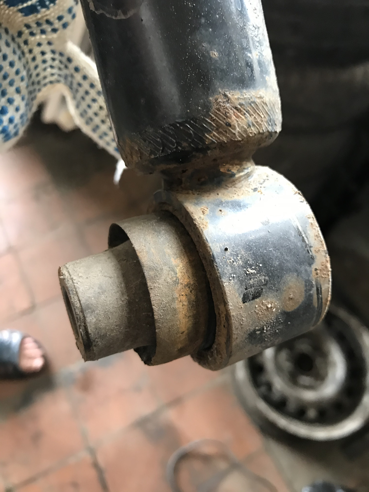 Стук сзади на Хендай Туссан — Hyundai Tucson (TL), 2 л, 2016 года ...