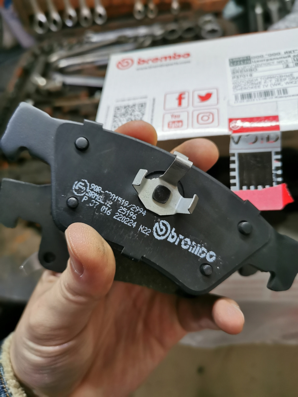 Замена масла в редукторах, в раздатке, в тормозной системе. Замена ...