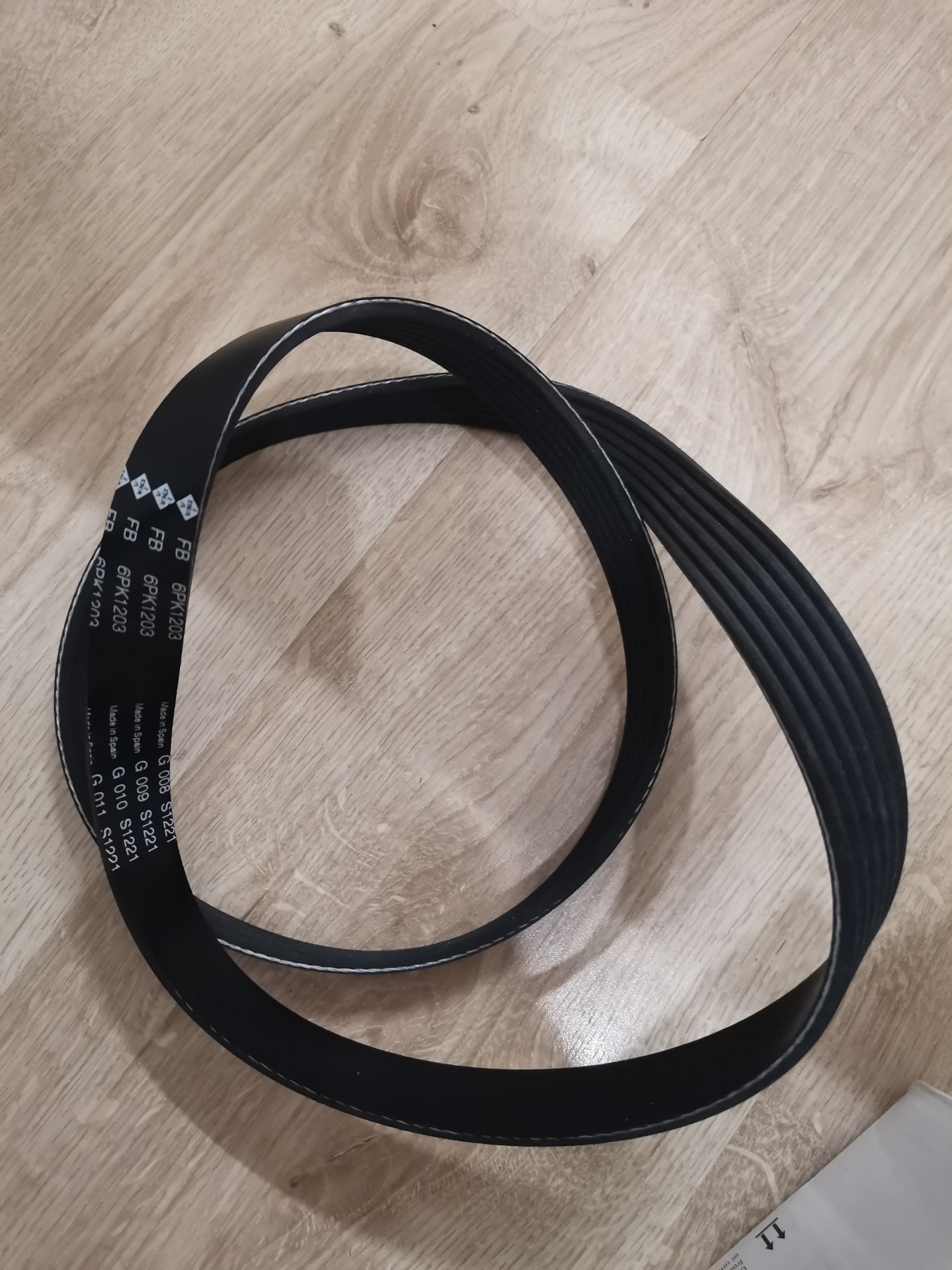 Комплект ремня INA/LUK 529000910 — Renault Megane III, 1,6 л, 2012 года ...