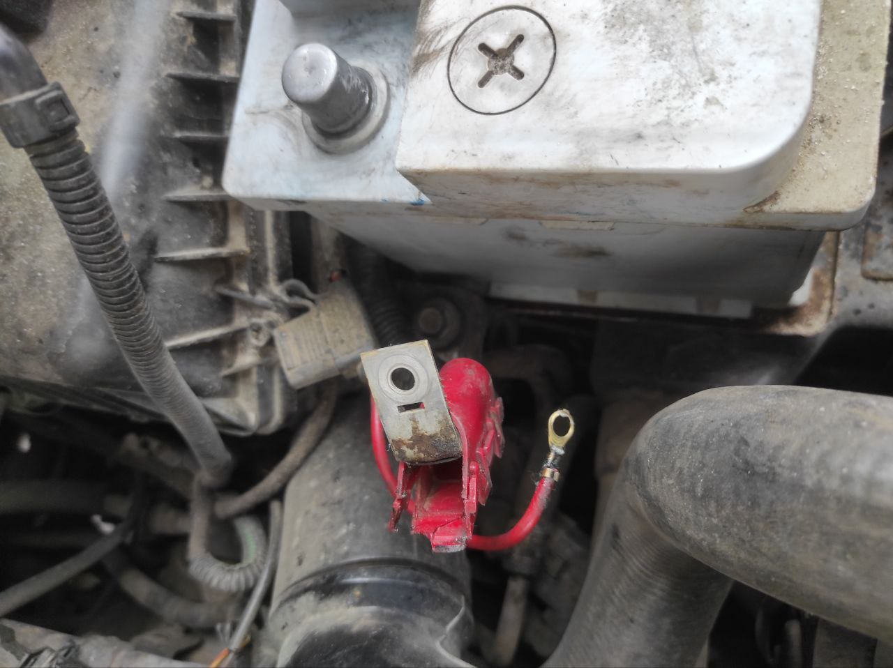 Замена клеммы + на АКБ — KIA Spectra, 1,6 л., 2008 года | своими руками ...