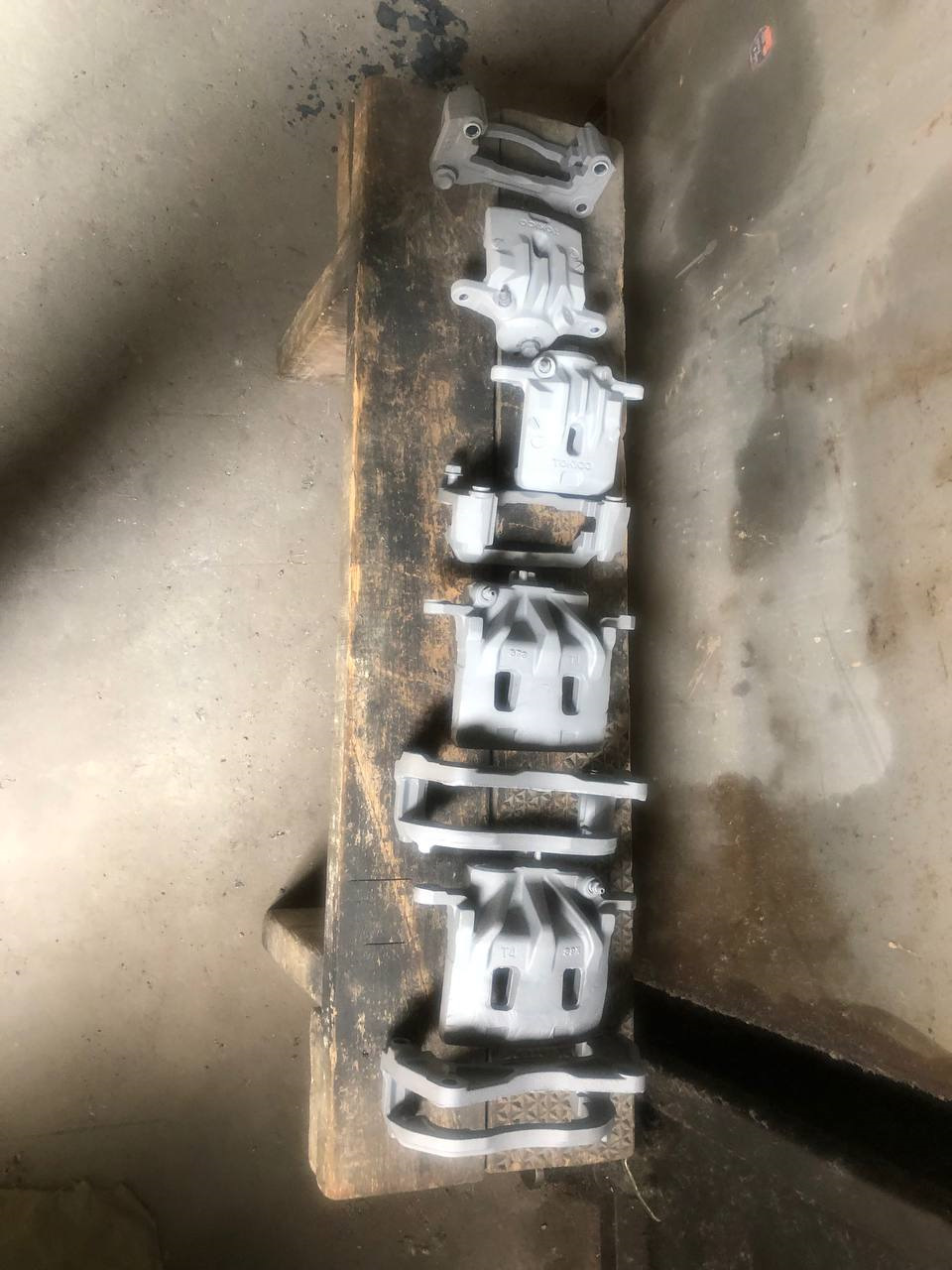 Покраска суппортов — Subaru Outback (BP), 3 л, 2006 года | просто так ...