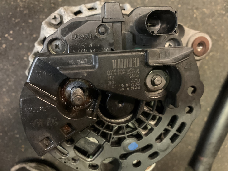 Генератор ttrs — Audi TT RS (1G), 2,5 л, 2010 года | запчасти | DRIVE2